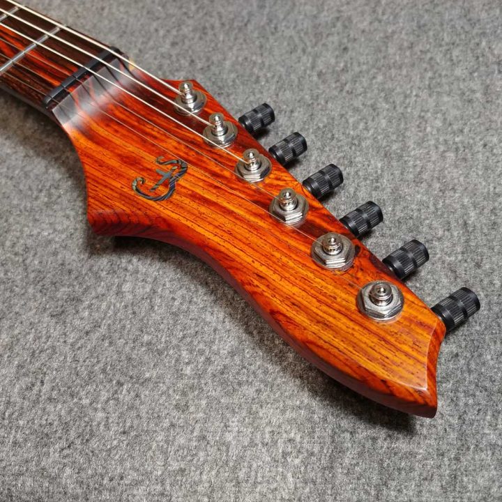 Image Gallery - Barlow Guitars
